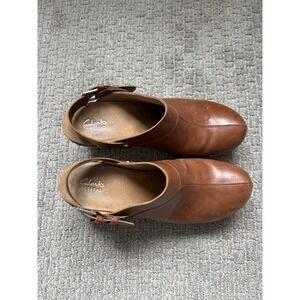 Clarks | Shoes | Clarks Artisan Womens Size 25m Ledella York Leather ...